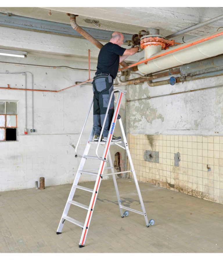 Hymer 8081 Mobile Platform Stepladder With Extra Long Handrail