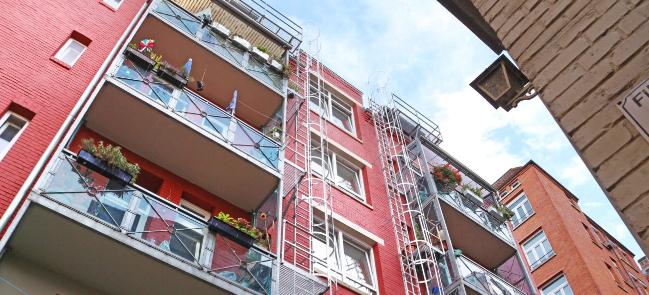 What is a Fixed Ladder - Everything you need to know.